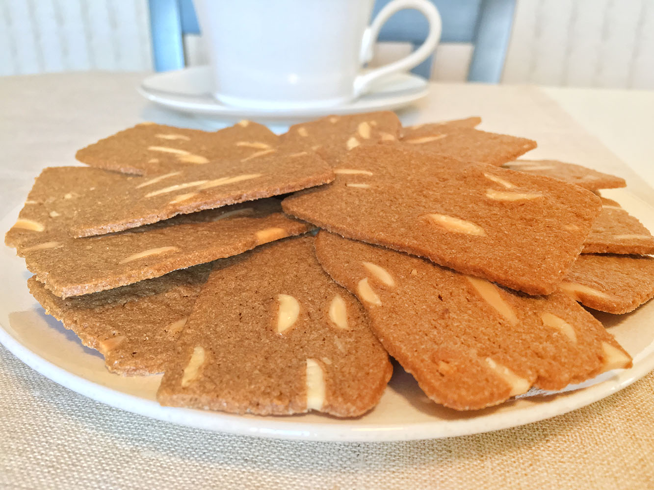 Jules Destrooper Almond Thins | 5 O'Clock Coffee Club